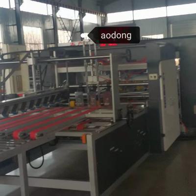China 220V 380V Carton Box Pasting Machine Semi Auto for sale