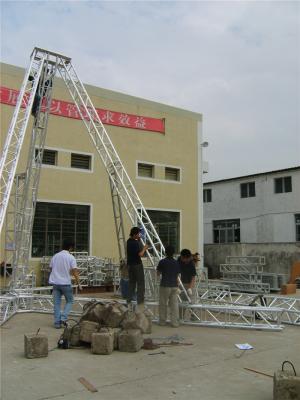 China Green Outdoor Ground Speaker Truss System Stage Trussing 30×3 mm Brace Tube for sale