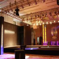 China 400x400 mm Staging Aluminum Square Truss Trade Show Displays Fireproof for sale