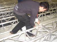 China 0.5m - 4m Aluminum Square Truss Cross Strengthen Tube For Indoor Booth Constructing for sale