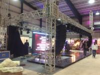 China Hanging Line Speaker Box Stage Roof Truss System Hanging LED Screen Facilities for sale