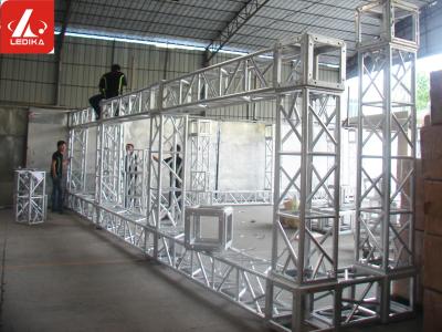 China 3.1mm Thickness Aluminum Square Truss , 16“ Screw Box Truss for Lighting for Indoor/ Outdoor Event for sale