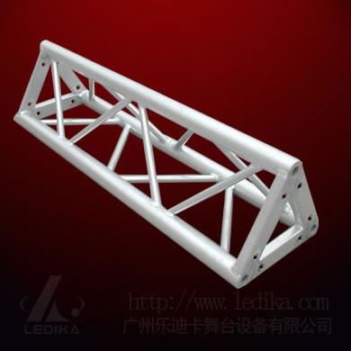 China Concert Lighting Aluminum Spigot Truss Triangular Bolt Truss Customized Shape for sale