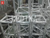 China Outdoor Durable Aluminum Spigot Truss 287mm Outside Event Aluminum Trussing for sale