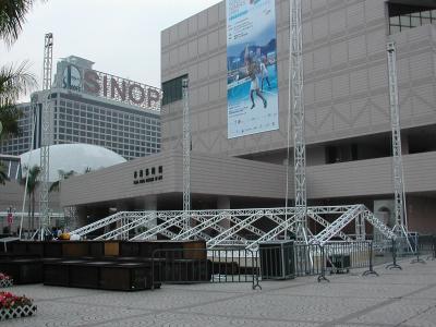 China Easy Disassembly Stage Roofing Truss Aluminum Truss For Outdoor Game Activities for sale