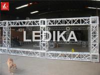 China Durable Aluminum Square Truss Bolt Connection Concert Stage Trussing Silver for sale
