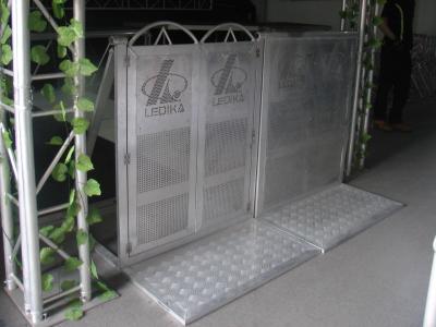 China Maximize Security And Comfort With Aluminum Crowd Control Barriers for sale