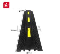 China Rubber Cable Protectors Retardant Material Heavy Duty Floor Cord Protectors for sale