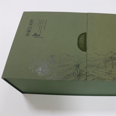 China Green Christmas Tea Gift Box Festive Holiday Packaging Magnetic Closure Printed Paper Boxes for sale