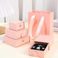 China Gift Custom Cosmetic Boxes / Custom Skin Care Boxes Gold Or Silver Stamping for sale
