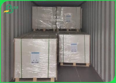 China High Stiffness 1.6mm Laminated White Cardboard For Gift Wrapping for sale