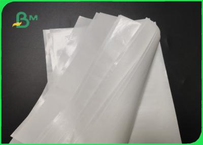 China 100 Microns 120gsm 135gsm White Kraft Paper For Food Packaging Greaseproof for sale