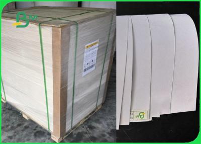 China 55gsm 60gsm White Uncoated Woodfree Offset Paper Sheet 61 * 86cm For Books for sale