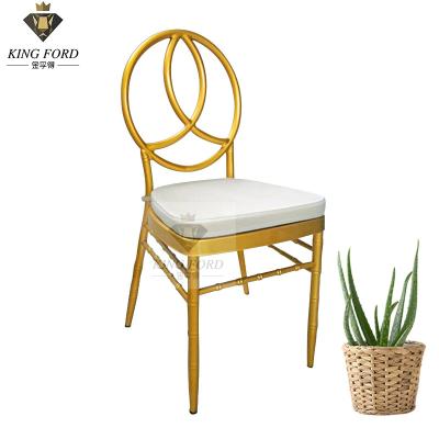 China Stacking Outdoor Powder Coating Metal Wedding Chiavari Chair 4.5kg for sale
