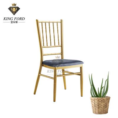 China Hotel Furniture Powder Coating Gold Resin Natural Chiavari Chair 4.5kg for sale