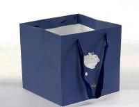 China Magnetic Closure Rigid Cardboard Gift Boxes Matte Blue Finishing Surface for sale