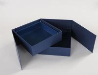 China Magnetic Closure Rigid Cardboard Gift Boxes Matte Blue Finishing Surface for sale