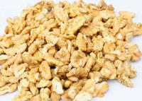 China Premium Walnut Kernel Quarters - 15.4g Protein & 63g Fat per 100g - Natural Xinjiang Origin for sale