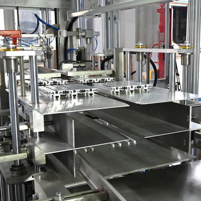 China 30bags/Min PE Precast Bag Paper Roll Packing Machine For Tissue Paper for sale