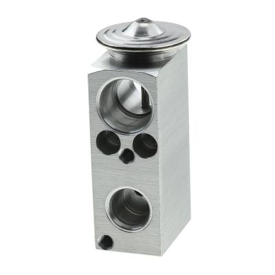 China AC Expansion Valve for INFINITI QX30 Mercedes-Benz C207 X156 CLA250 GLA250 B250 for sale