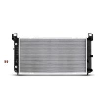 China Radiator with Engine Oil Cooler for Chevy Silverado 1500 GMC Sierra 2500 Manual for sale
