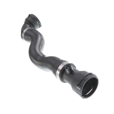 China Upper Engine Coolant Radiator Hose for BMW E39 525i 528i 530i 1999-2003 for sale