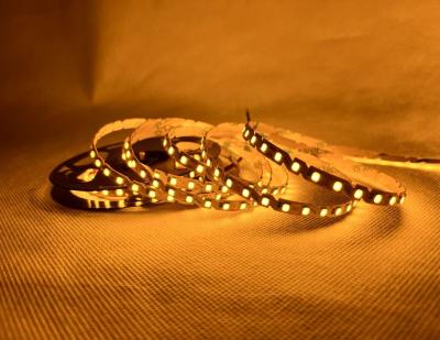 China 2700K Warm White Zigzag LED Strip 120LEDs/M Gold High Brightness CE ROHS for sale