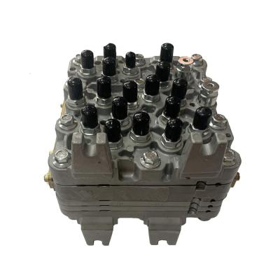 China ZX330 ZX200 excavator parts shuttle valve 4718274 4468336 4718276 4486321 44706614452626 for sale