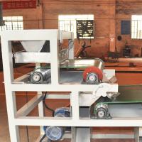 China Belt Magnetic Separator Machine 380V 1.5KW 15000GS Magnetic Roll Separator for Quartz Sand for sale