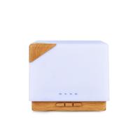 China 7 LED Light Colors Wood Grain Aroma Diffuser With Auto Off Safety Switch for sale