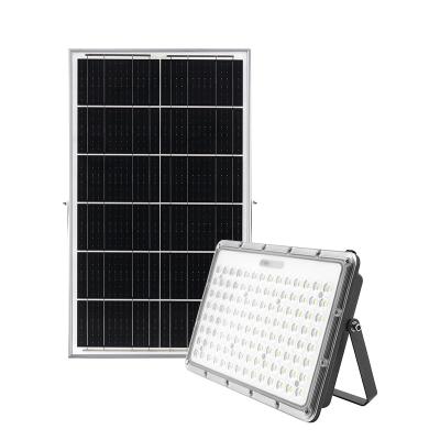 China Outdoor Courtyard Solar Powered Flood Light Remote Control Rainproof Lightning Protection for sale