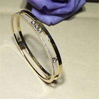 China Jewelry factory in Shenzhen, China Luxury Jewelry Symbolize love  bracelet 18k gold  5 diamond sliding Bracelets for sale