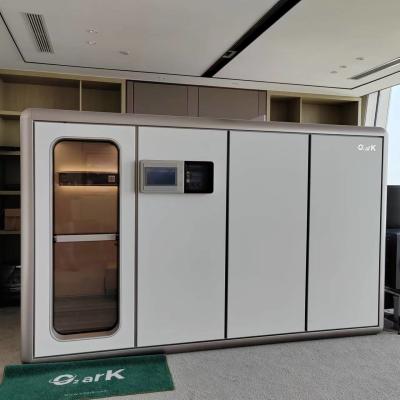 China 90% Oxygen Supply Hyperbaric Oxygen Chamber Sitting Type In White / Wood / Gold for sale