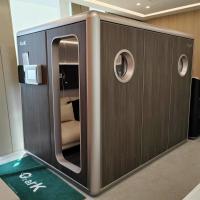 China 4 - 6 People Sitting Type Hyperbaric Oxygen Chamber With Over 90% Oxygen Supply for sale