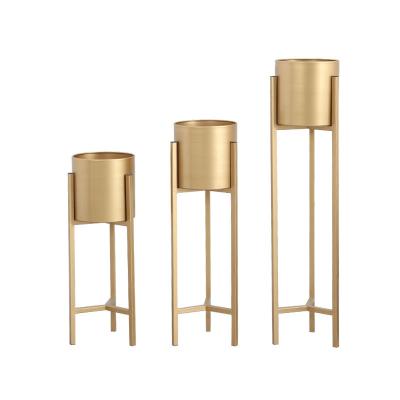China Black Gold Powder Coated Iron Flower Stand Modern Home Garden Decor 20cm Dia 60-80cm H for sale