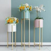 China Black Gold Powder Coated Iron Flower Stand Modern Home Garden Decor 20cm Dia 60-80cm H for sale