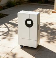 China Waterproof Inverter Hybrid 5KW Hybrid On Grid Inverter 4800W PV for sale