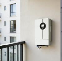 China 8kW Hybrid Inverter Single Phase IP65 For Home Energy Storage for sale