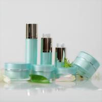 China Round 30ml Airless Cosmetic Bottles For Skin Care Cream Hot Stamp Printing for sale