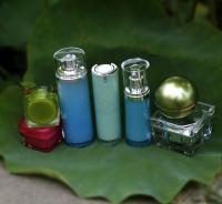 China Skin Care Plastic Airless Cosmetic Bottles With Pump Silk Screen Printing for sale