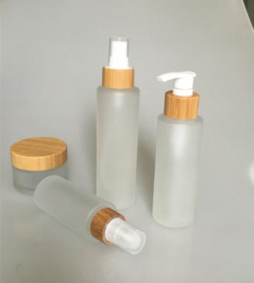 China Classic 150ml 50g Bamboo Cosmetic Container With Lid for sale