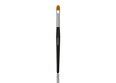 China Small Pointed Concealer Brush With Cruelty Free Orange Synthetic Fiber for sale