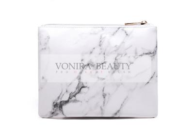 China Beauty Professional Fashion Holder Cosmetic Pouch Bag On Zipper for sale