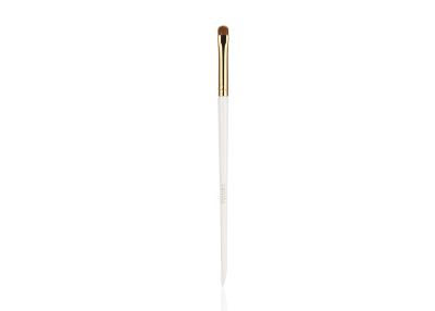 China Vonira Beauty Luxury Detail Small Eyeshadow Make up Brush Tiny Fine Precision Eye Makeup Brush for sale