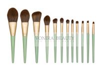 China Cruelty - Free Matte Gold Synthetic Makeup Brush Set With Green Handle for sale