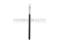 China Elegant Eye Shader Confusing Flat Makeup Brush With Cruelty Free Goat Hair for sale