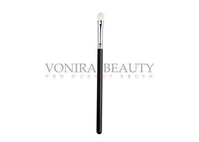 China Elegant Eye Shader Confusing Flat Makeup Brush With Cruelty Free Goat Hair for sale