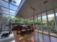 China Aluminum Bifold Windows with 5-Year Warranty - High Security Tempered Glass & Custom Sizes for sale