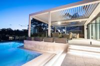 China Durable Powder Coated Aluminium Pergola with 5-Year Warranty and Automatic Louver Roof System for sale