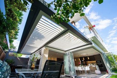 China Durable Powder Coated Aluminium Pergola with 5-Year Warranty and Automatic Louver Roof System for sale